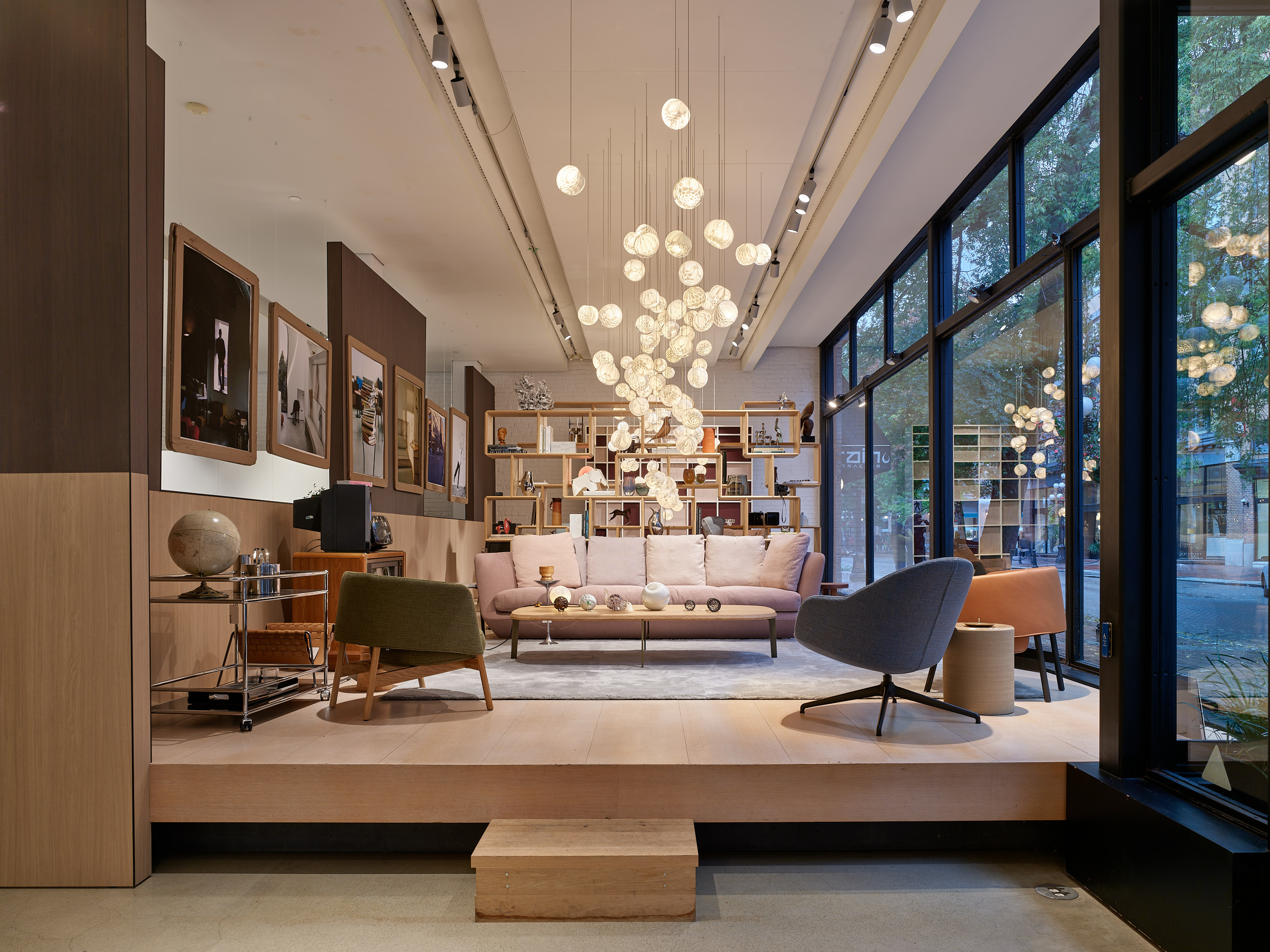 Sierra | Harmonizing UNILIN Master Oak & the Clicwall System at Inform ...